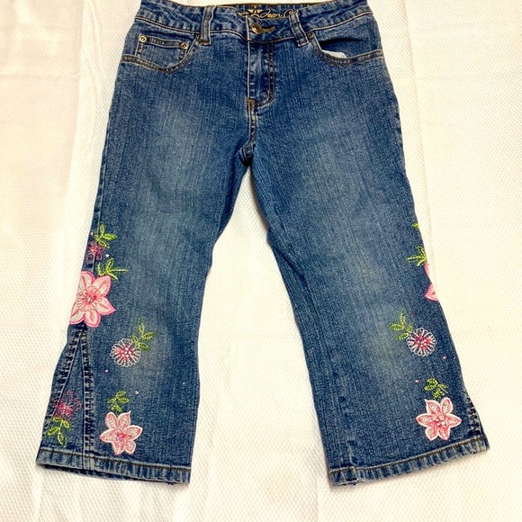 Arizona Jean Company | Bottoms | Arizona Jeans Denim Floral Embroidered ...